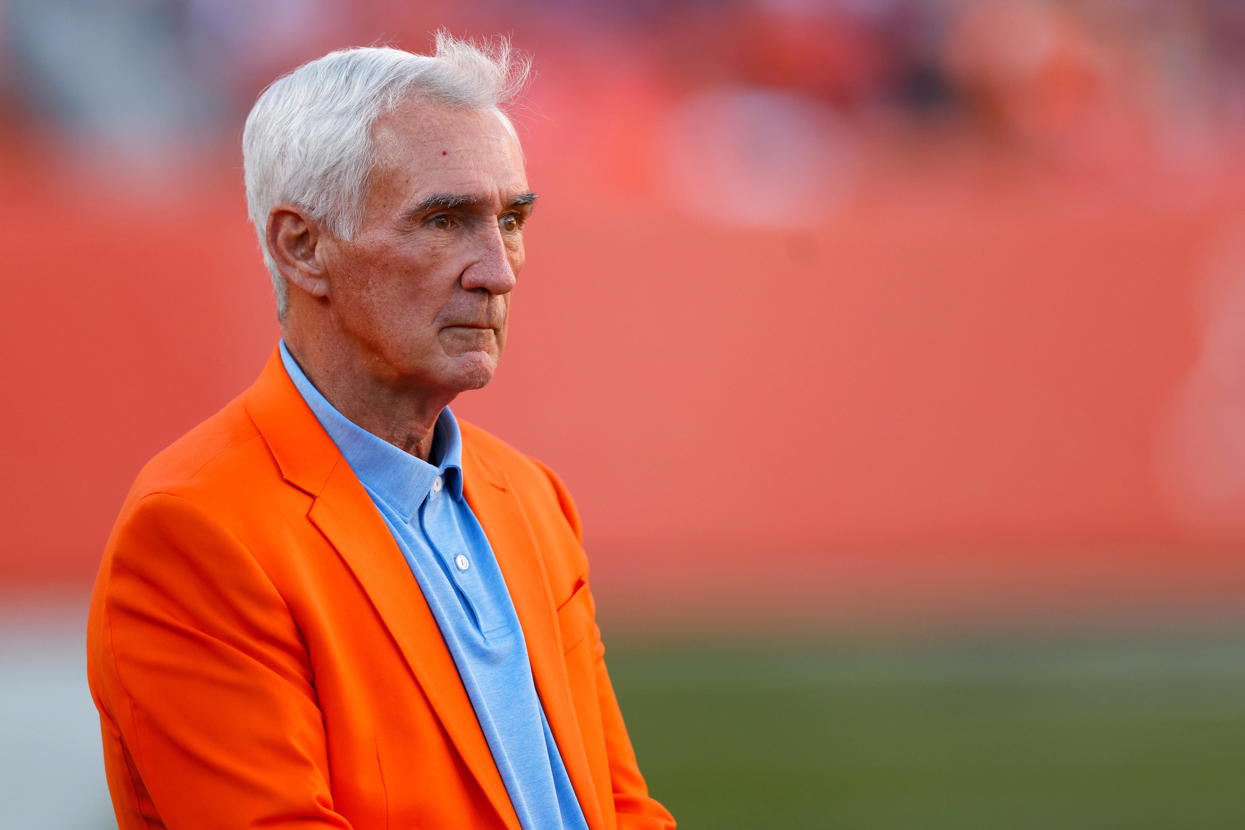 Broncos greats Mike Shanahan and Dan Reeves among coach semifinalists ...