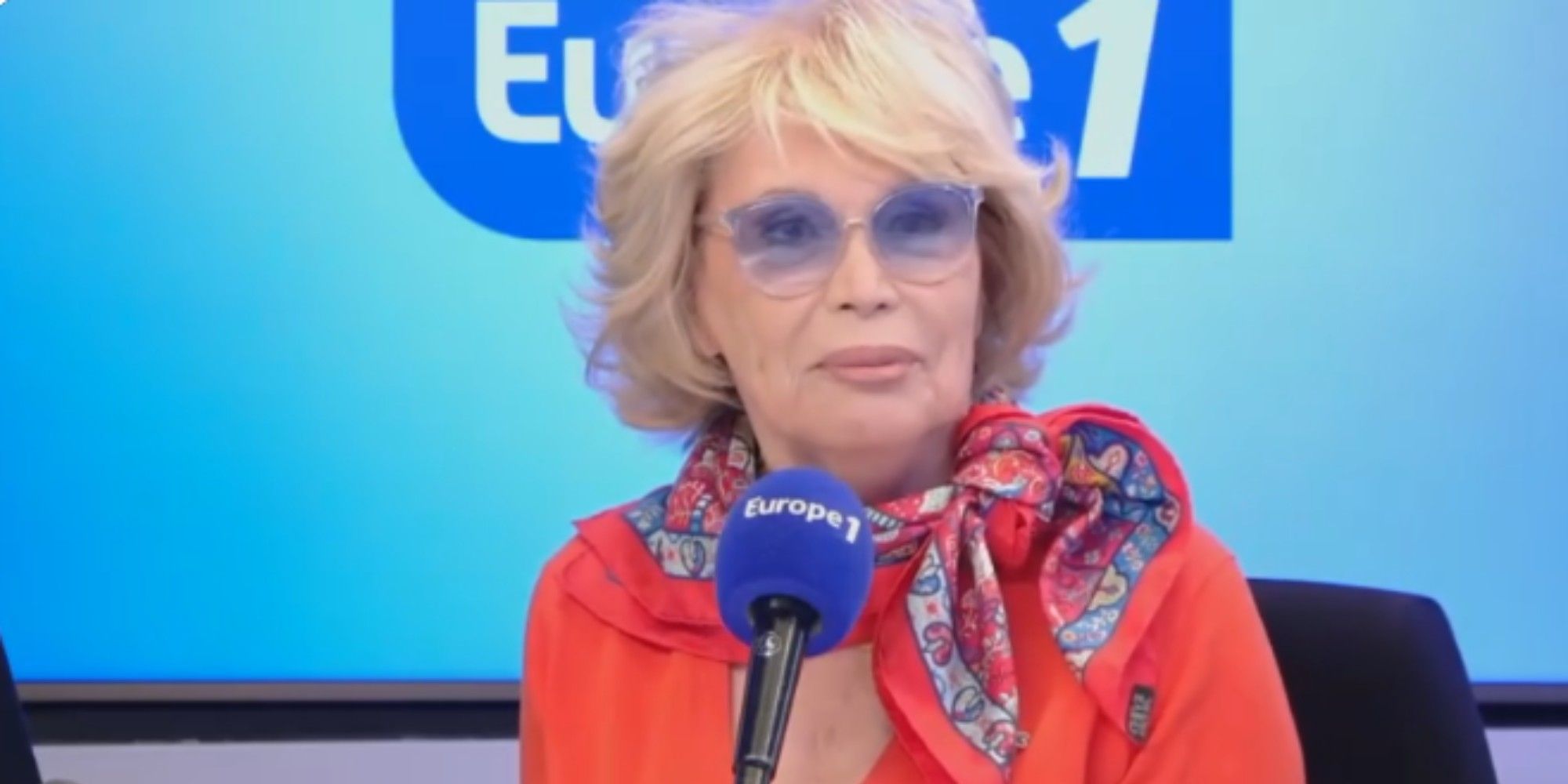«Je préfère partir avant la fin» : Amanda Lear se confie sur sa vie ...