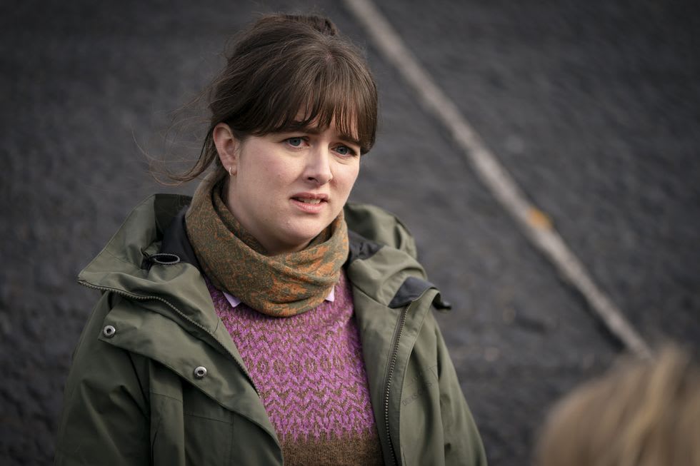 Alison O'Donnell takes dig at 'anti-hero male' actors after Douglas ...