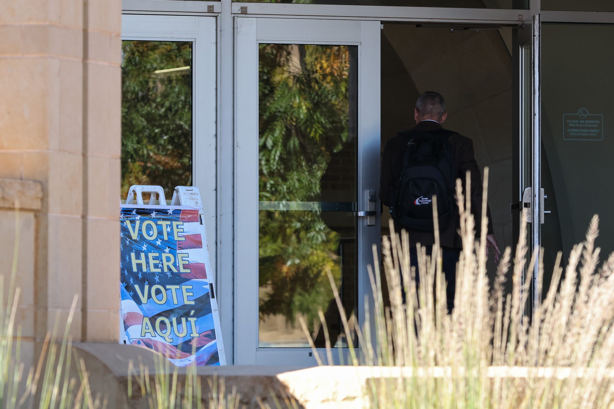 Thousands vote in Lubbock 2026 primary elections as early voting continues