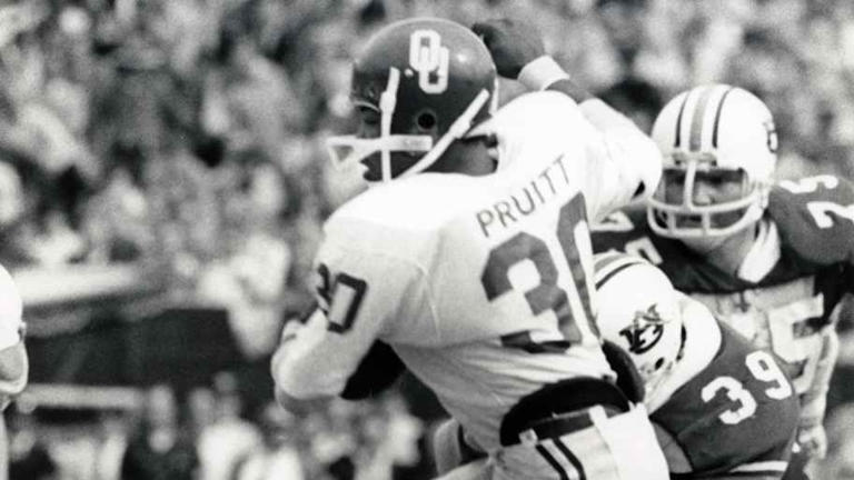 A Historical Glance at Some of Oklahoma vs. Alabama Football Showdowns