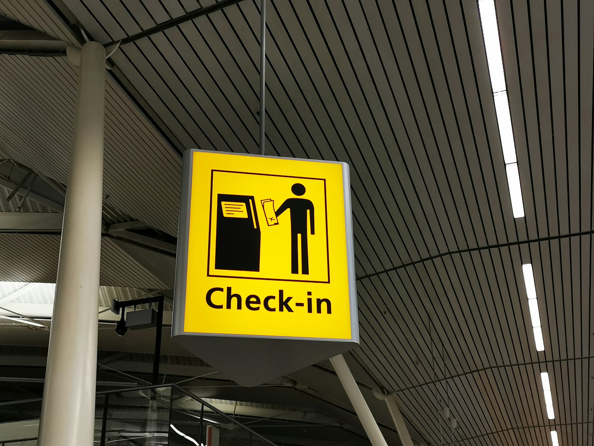 Reasons To Avoid Check-In Bags On Flights