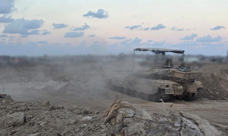 IDF kills two terrorists trying to cross Yellow Line in central Gaza Strip
