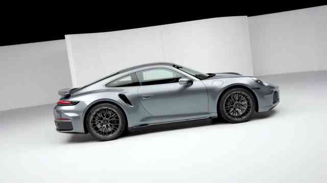 All the fine details of the new 911 Turbo hybrid Porsche