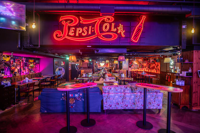 Bunga 90: First look inside Covent Garden's new Immersive 90s-themed ...