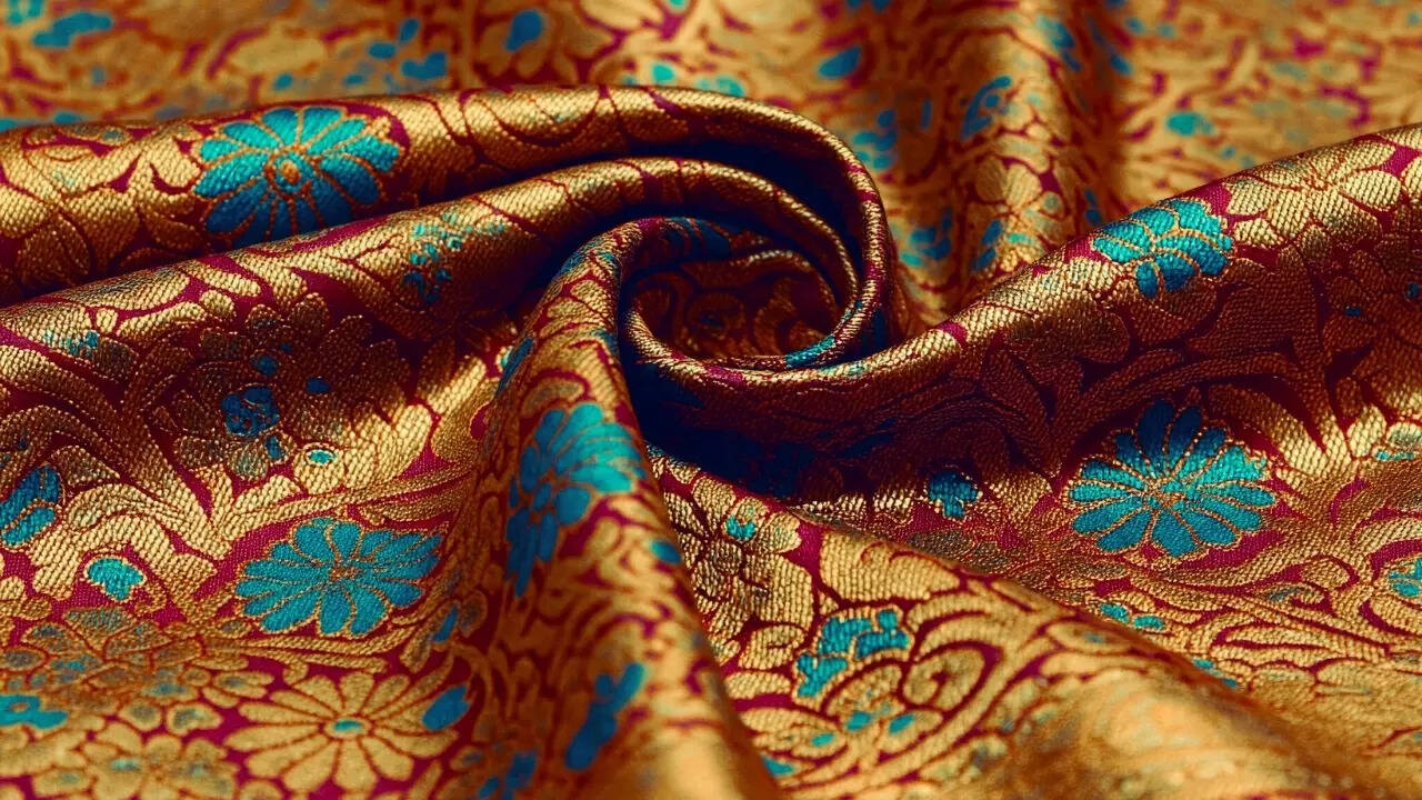 10 iconic handloom textiles from India