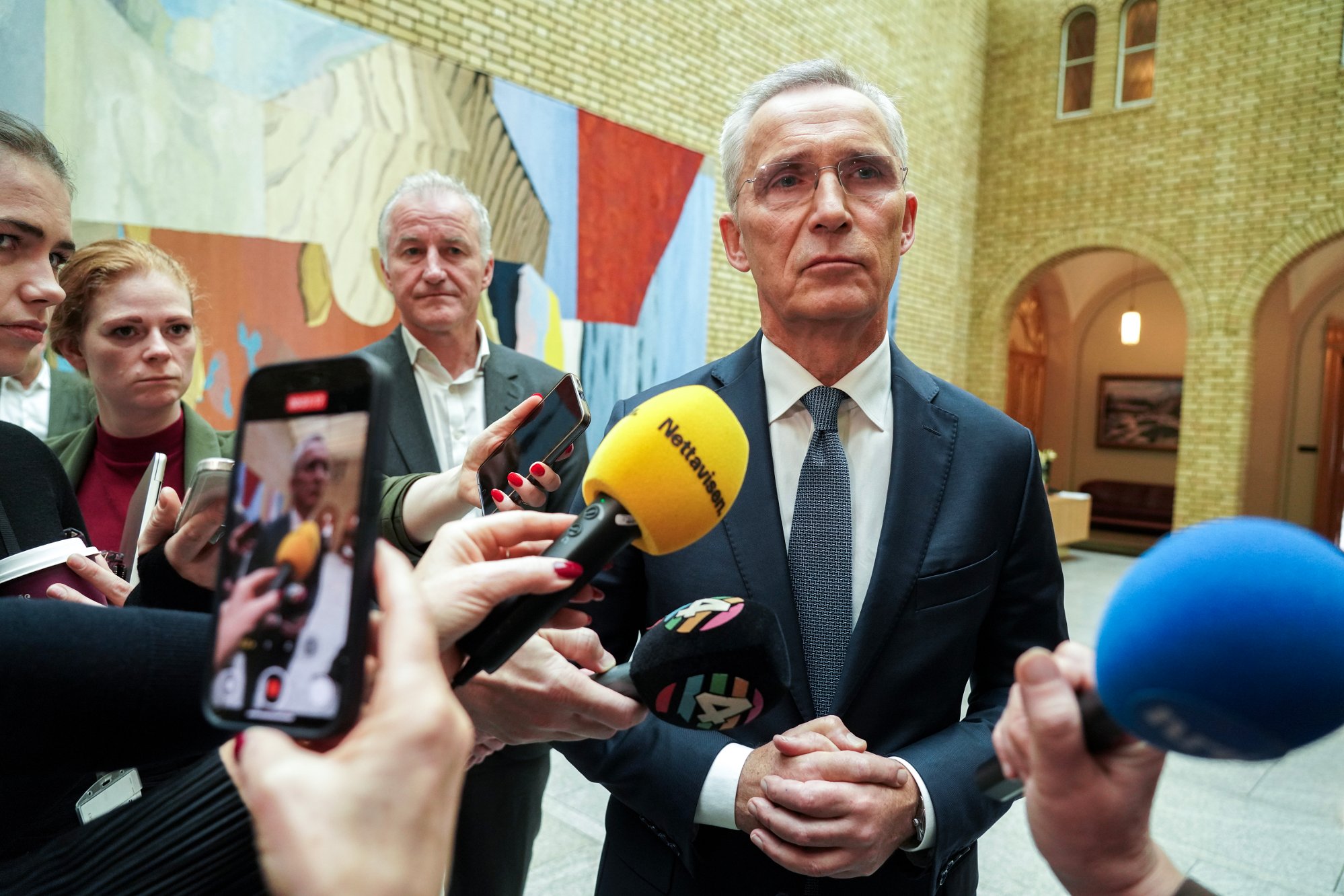Tvinger Jens Stoltenberg i kne – flertall mot Ap