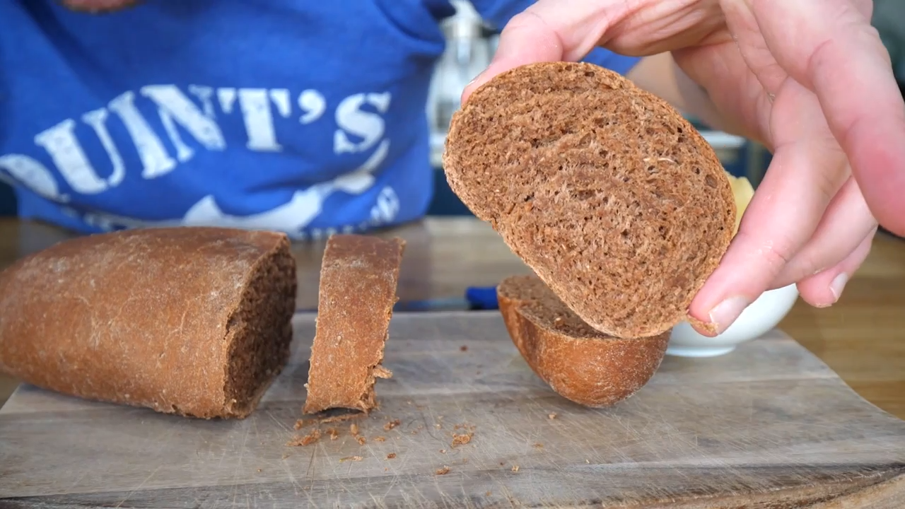 How to Make Outback’s Famous Honey Wheat Bread Yourself