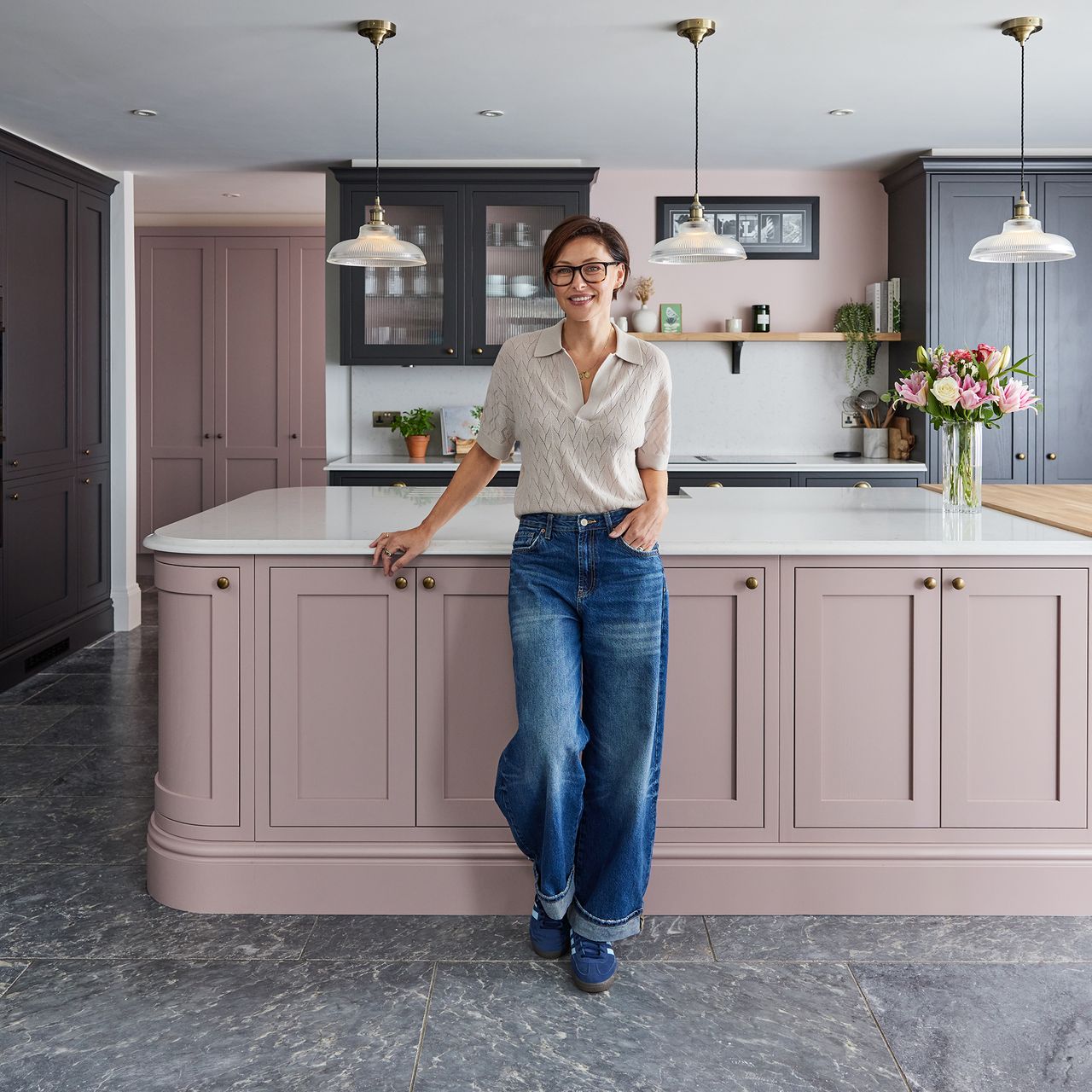 Tour Emma Willis' pale pink and charcoal kitchen - it's an unexpected ...