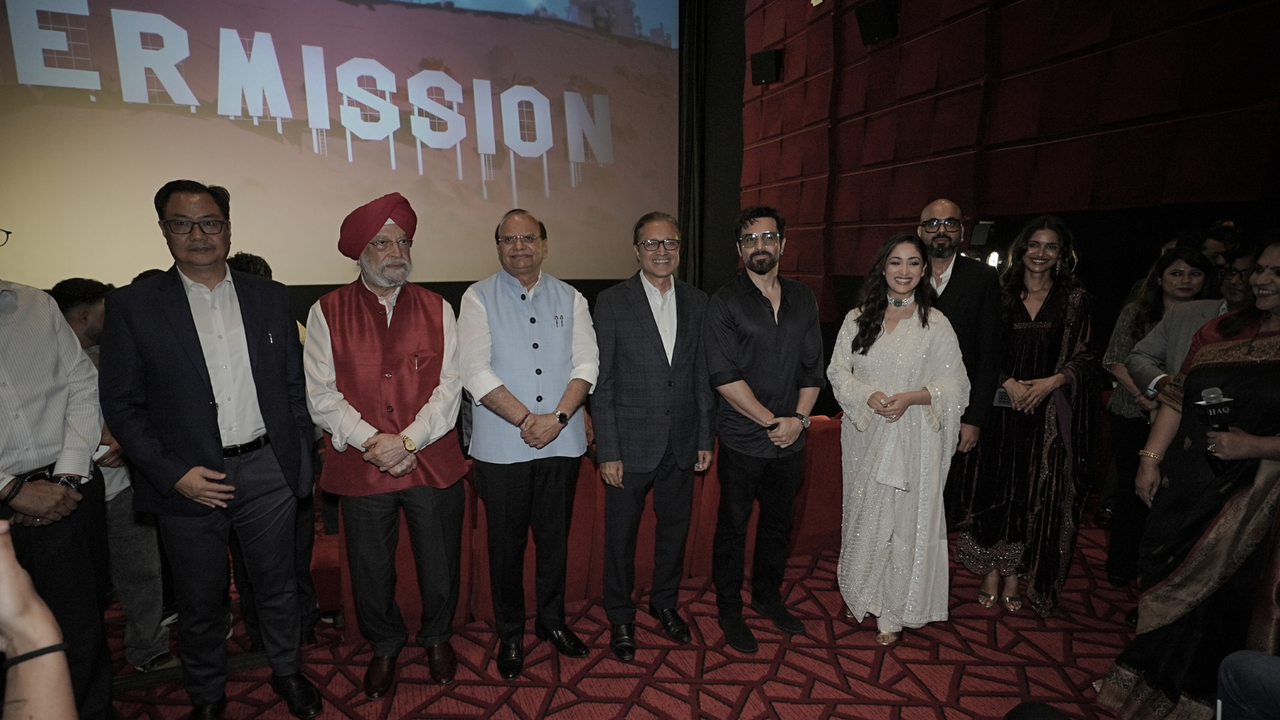 Haq: Junglee Pictures Hosts Exclusive Screening Of Emraan Hashmi, Yami ...