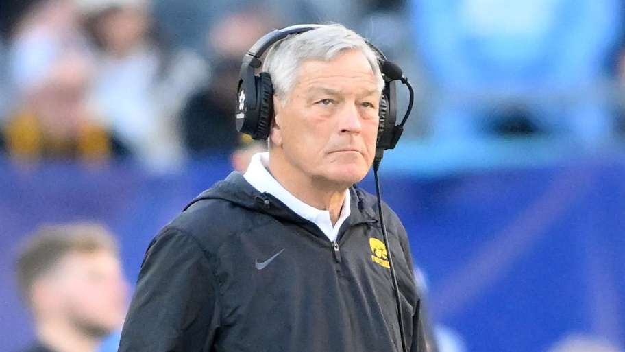 Iowa Coach Kirk Ferentz Drops Interesting Comparison Between Oregon And ...
