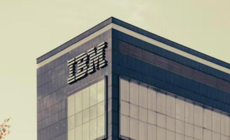 IBM anuncia nuevos despidos en su apuesta por la IA