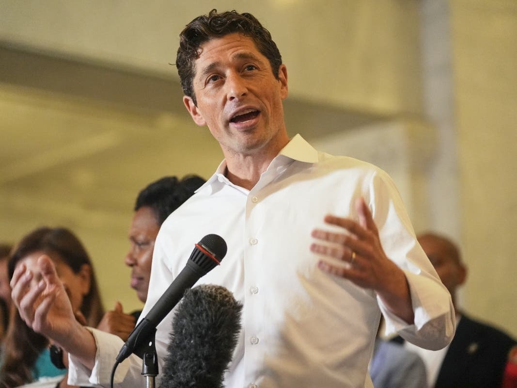 Jacob Frey Unofficially Wins Re-Election As Minneapolis Mayor After ...