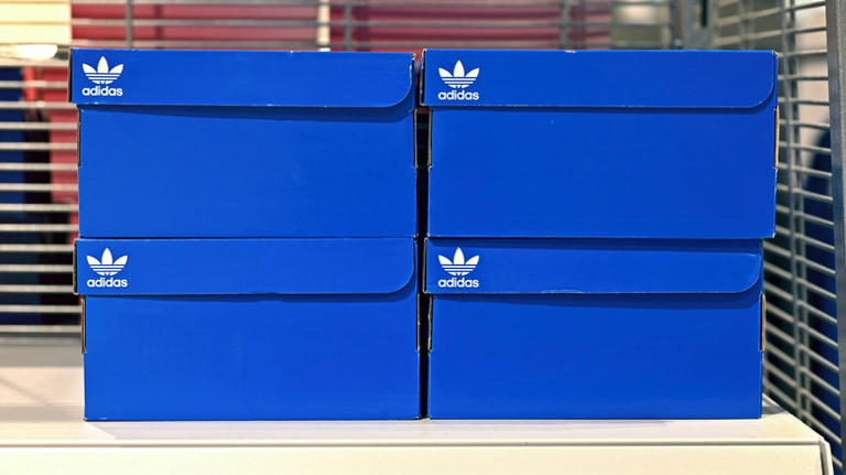 Reuse An Old Shoebox For DIY Kitchen Storage