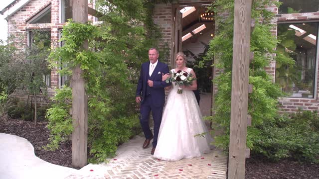 Groom Crying Uncontrollably At The Altar Goes Viral