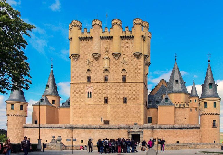 20 Most Historic Castles Standing Today