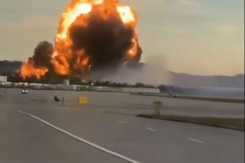 Young child dies as 11 killed in 'apocalyptic' plane crash 'like ...