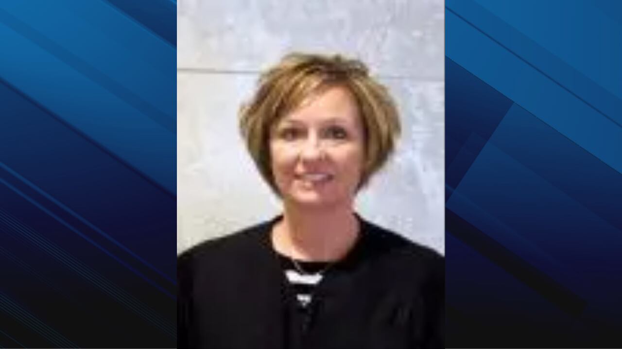 Powerful Iowa judge charged with OWI after witnesses say she drove ...