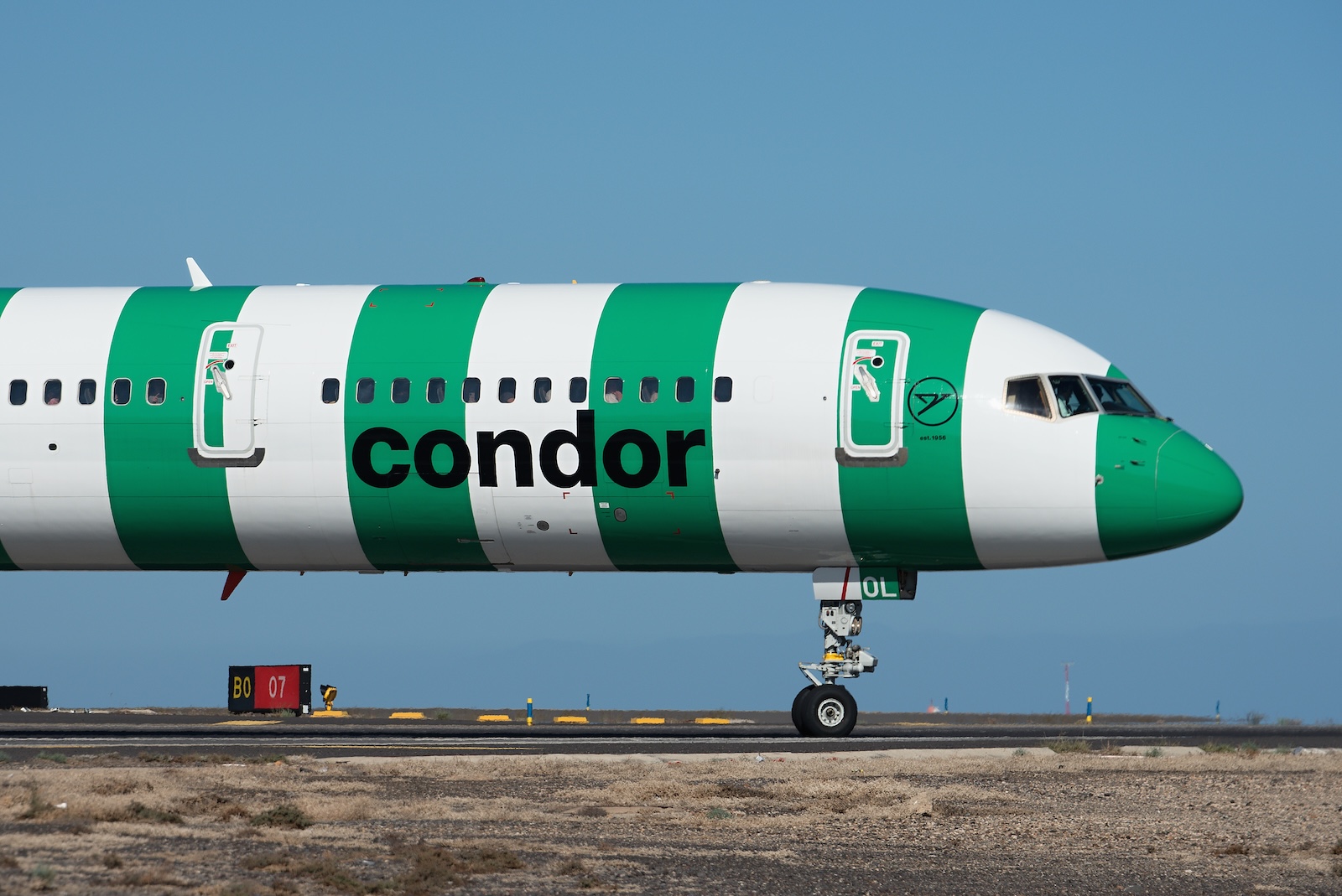 Condor Retires Boeing 757