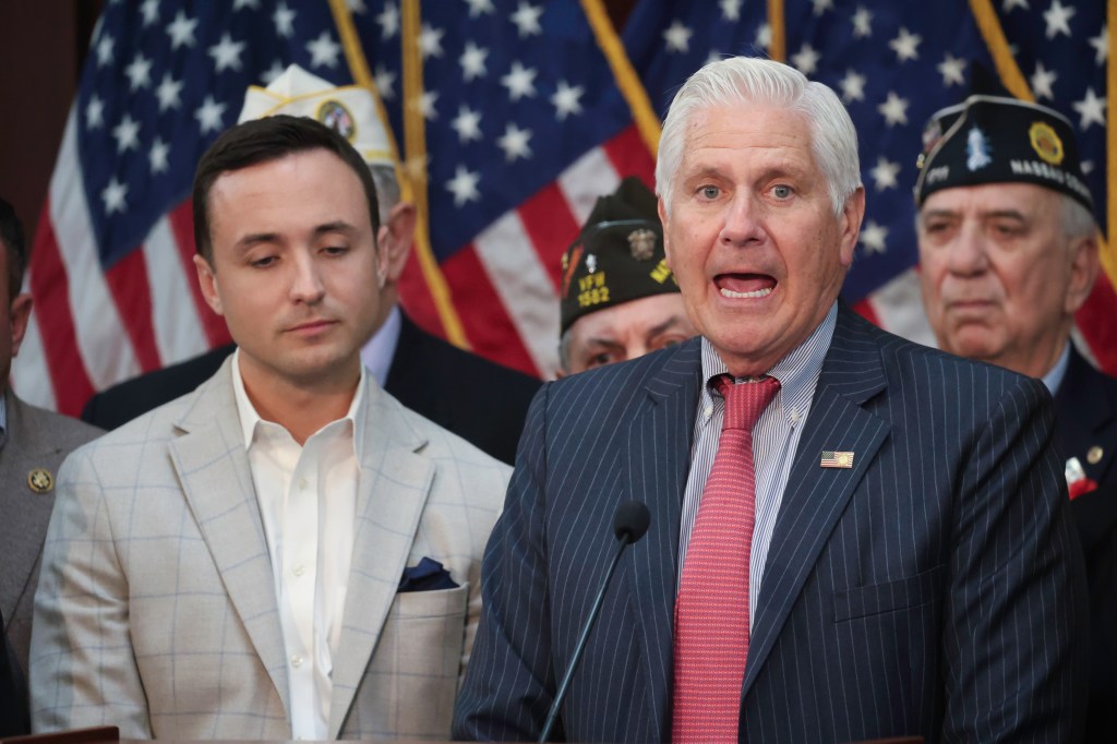 GOP’s Bruce Blakeman eyes run for NY governor after red wave win on ...