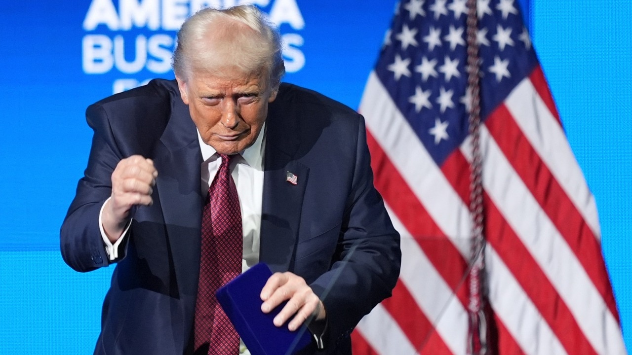 Watch: Trump breaks into victory dance in Miami with key to the city in ...