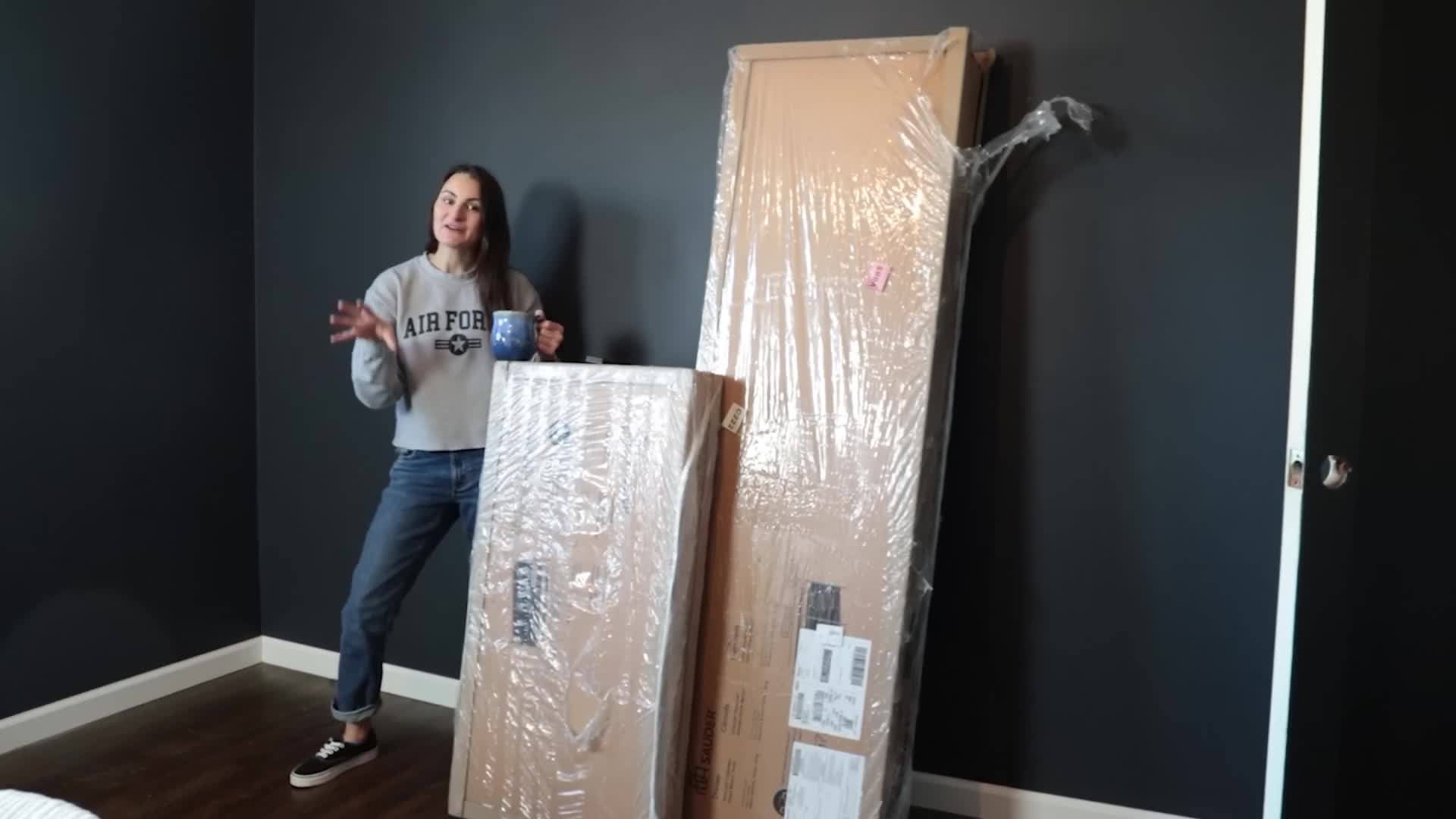 I transformed my small bedroom!