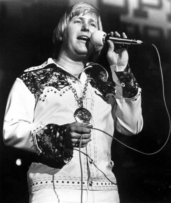 John Wesley Ryles dead: Country singer dies aged 74 as tributes pour in ...