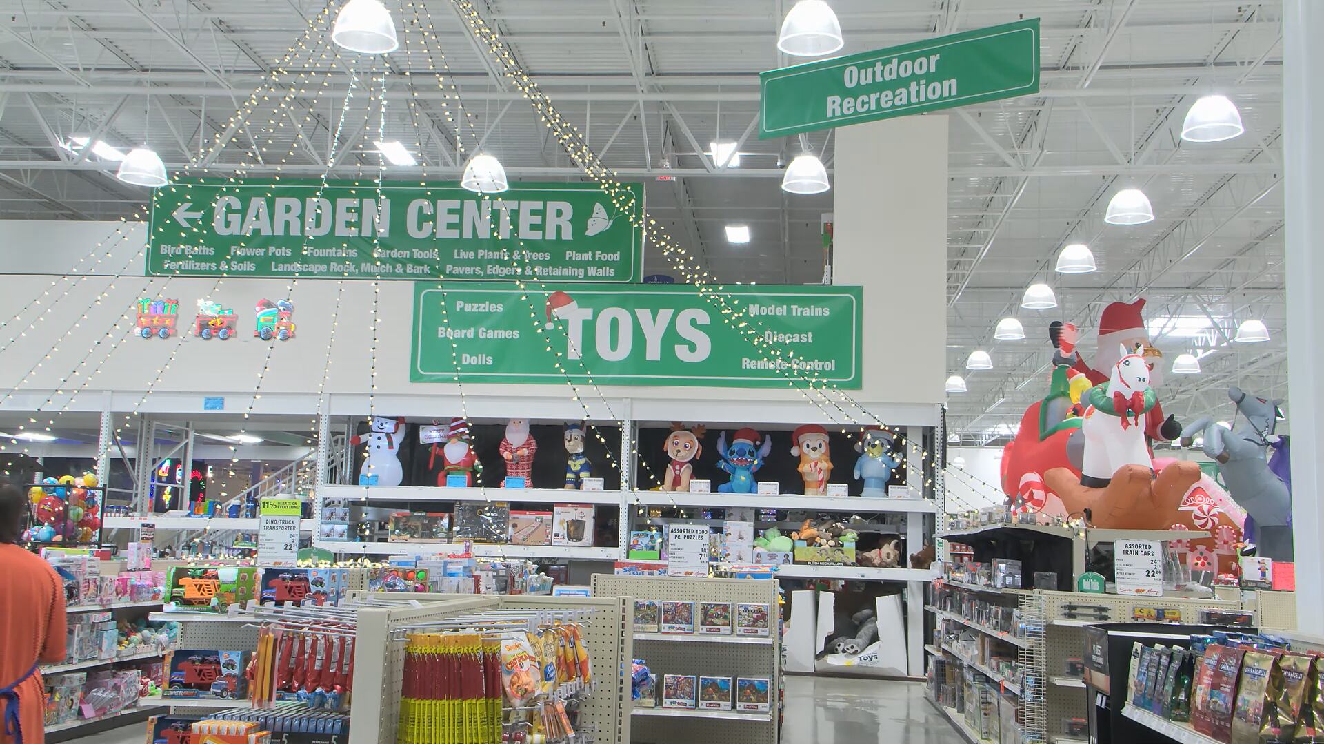 Menards’ shows Christmas spirit, opens toy drop box