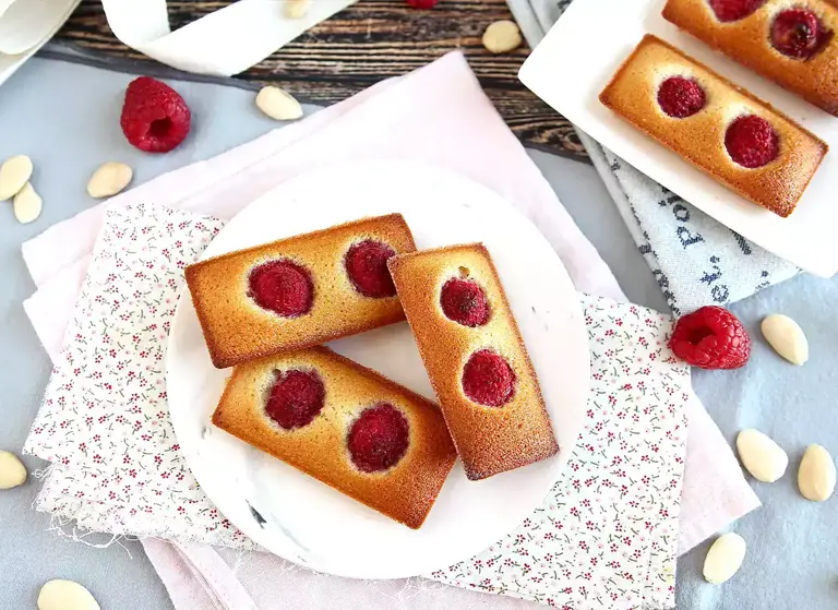 Raspberry financiers: a detailed and easy recipe