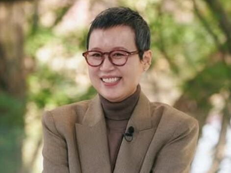 Park Mi-sun Returns After Cancer Treatment, Says 'Came to Report Survival'