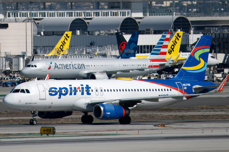 The FAA is cutting 10% of flights in 40 busy markets to ensure safety ...