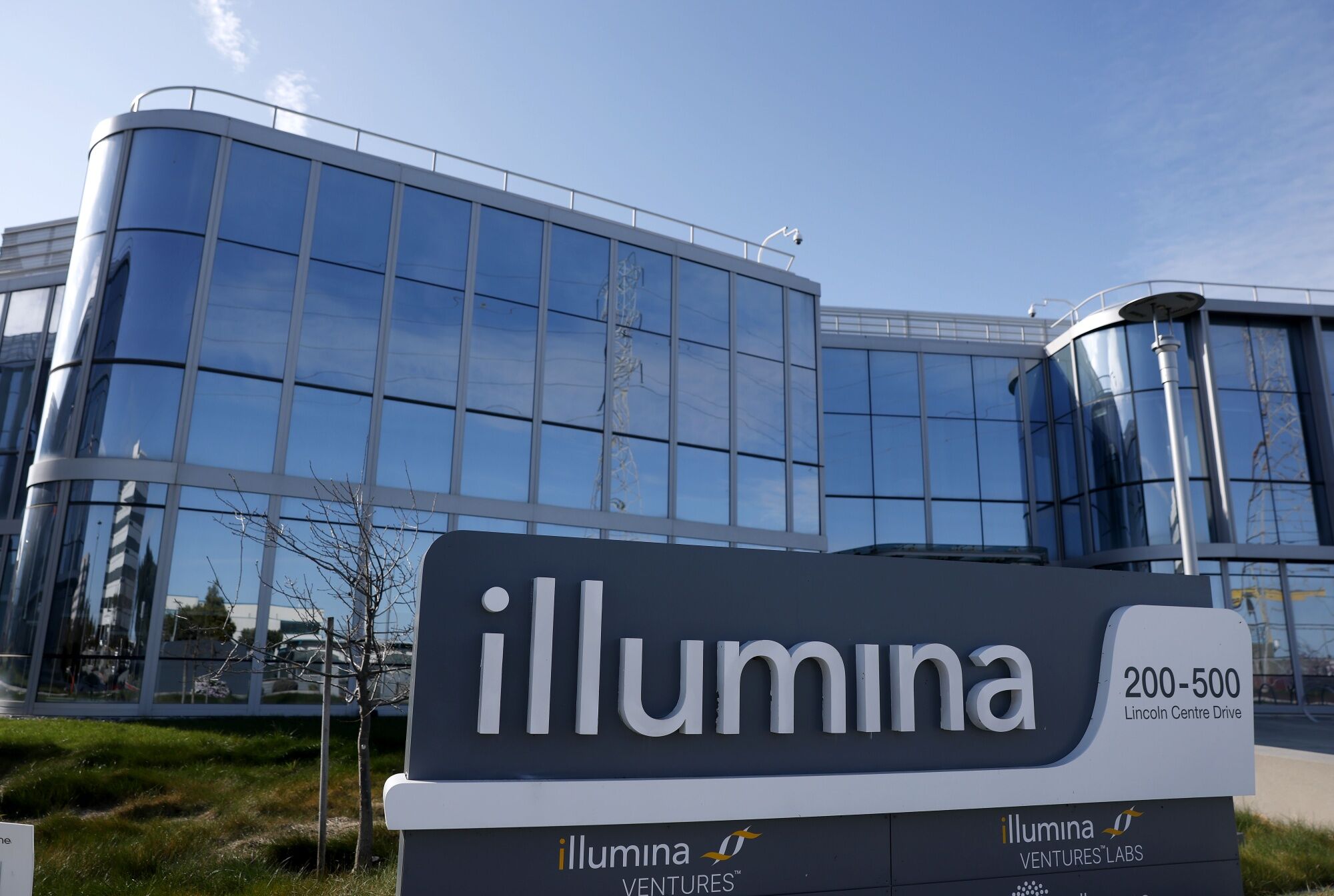 Illumina Says China Removed Ban on Importing DNA Sequencers
