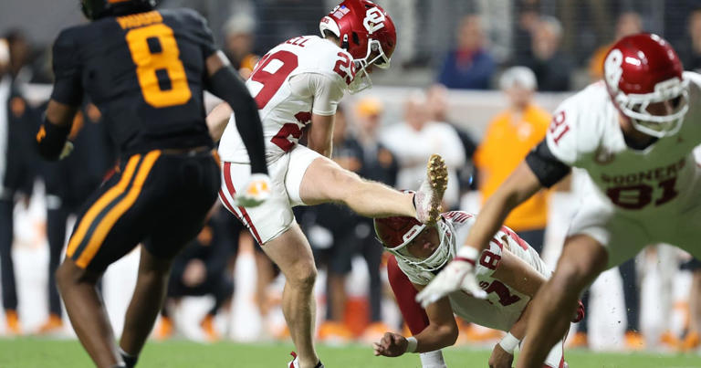 Deion Sanders calls out Oklahoma, kicker Tate Sandell over the length ...