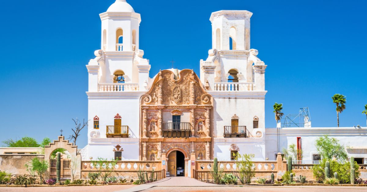 17 Must-See Places in Arizona To Experience the Old West
