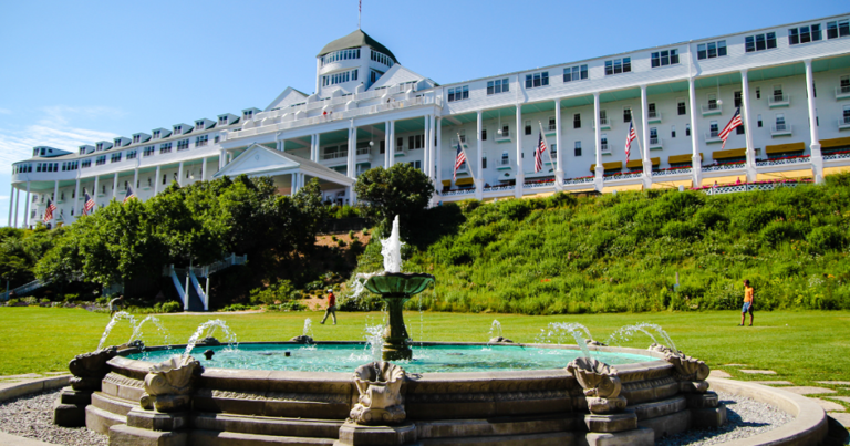 4 Michigan Tourist Spots I Tried To Hate (But Ended up Loving)