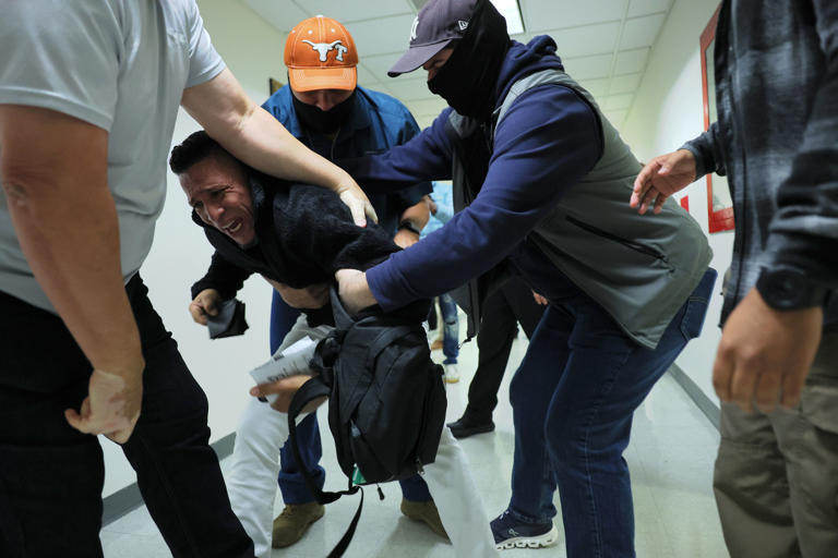 FBI wants ICE agents to ID themselves amid surge of impersonators