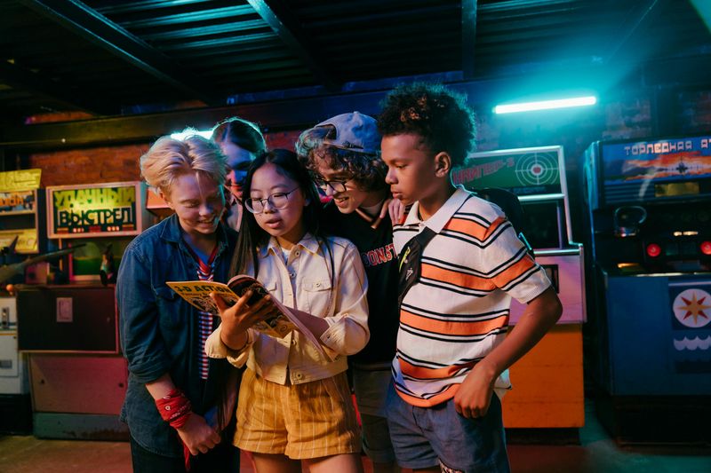 12 Things Gen Z Will Never Understand About Growing Up Without the Internet