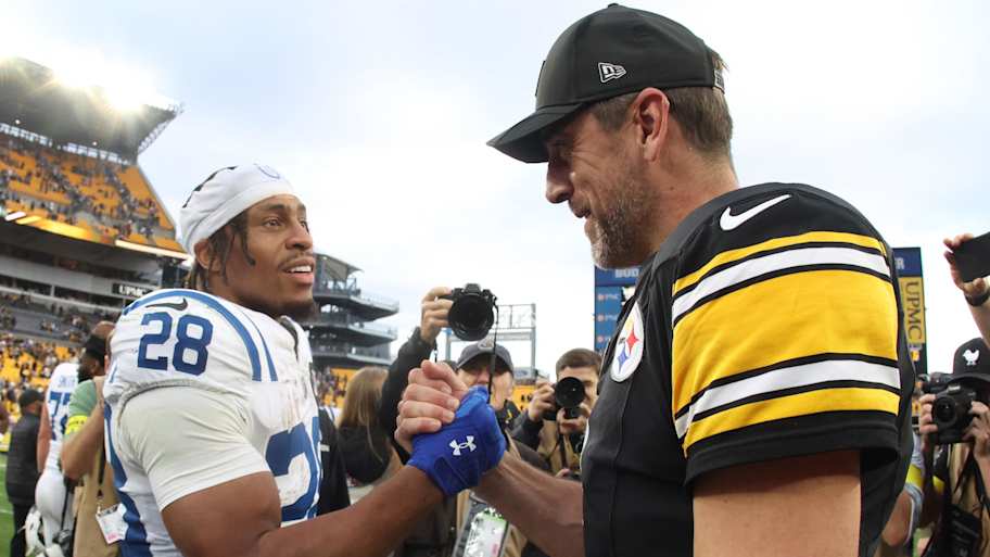 Aaron Rodgers Had Cool Four-Word Message to Jonathan Taylor After ...