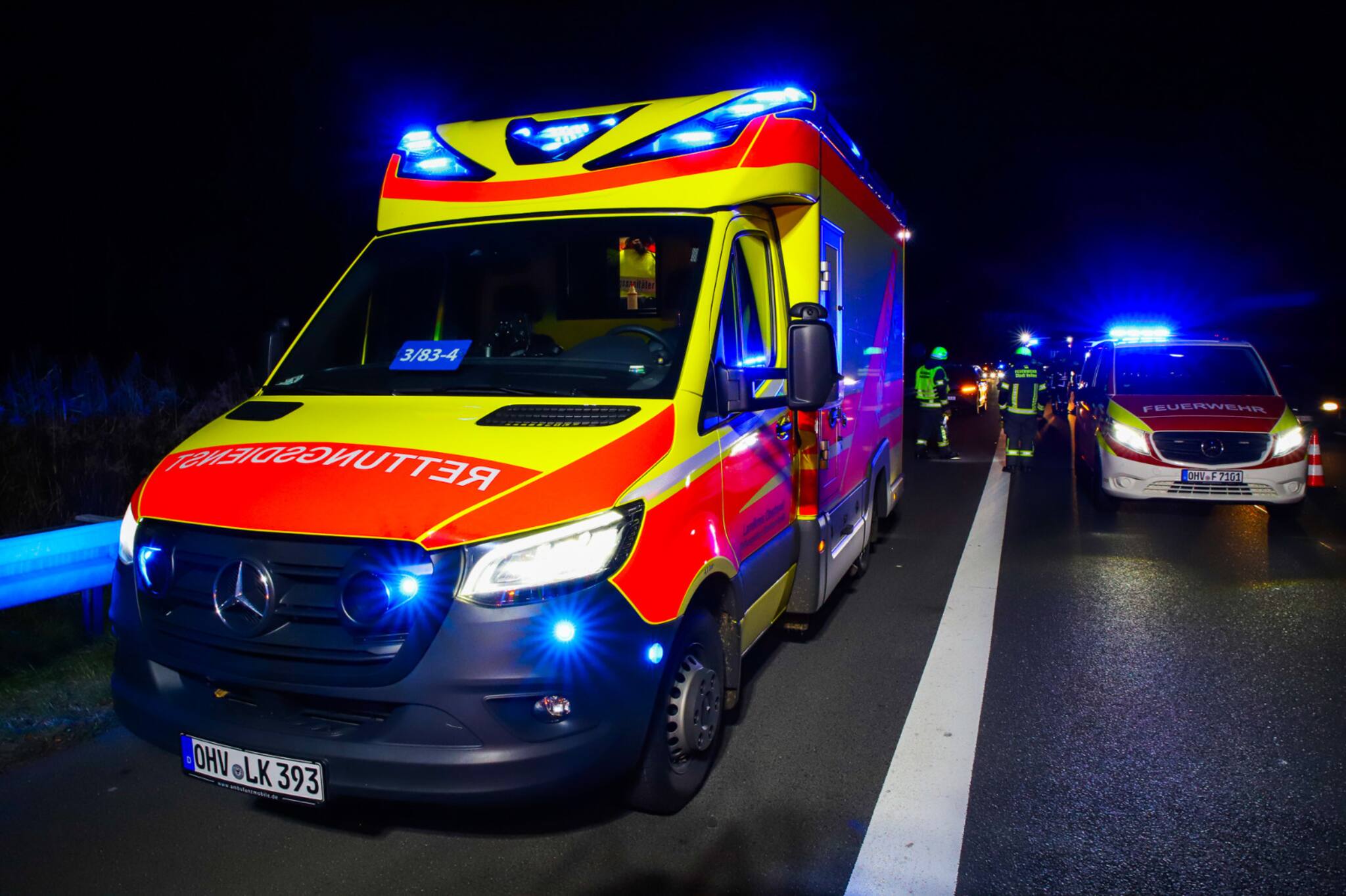 Unfall auf der A111 bei Velten: Zwei Verletzte nach Crash