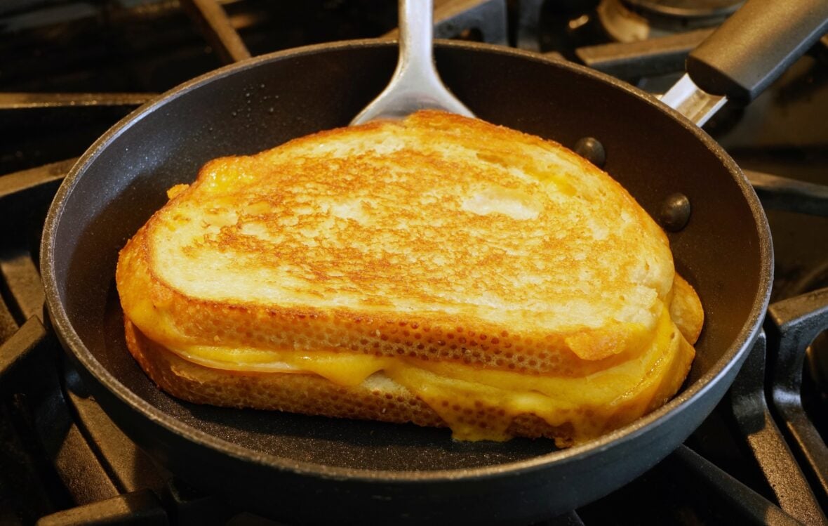 How to Make the Perfect Grilled Cheese: Golden, Buttery, and Melty