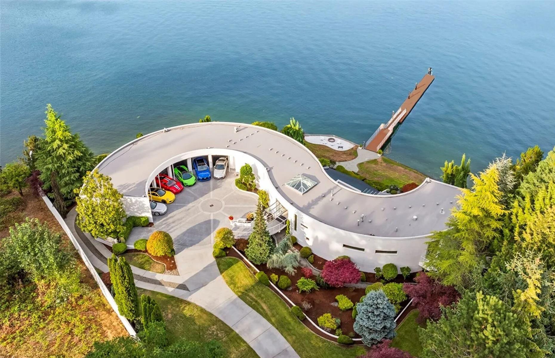 7 unusual millionaire mansions