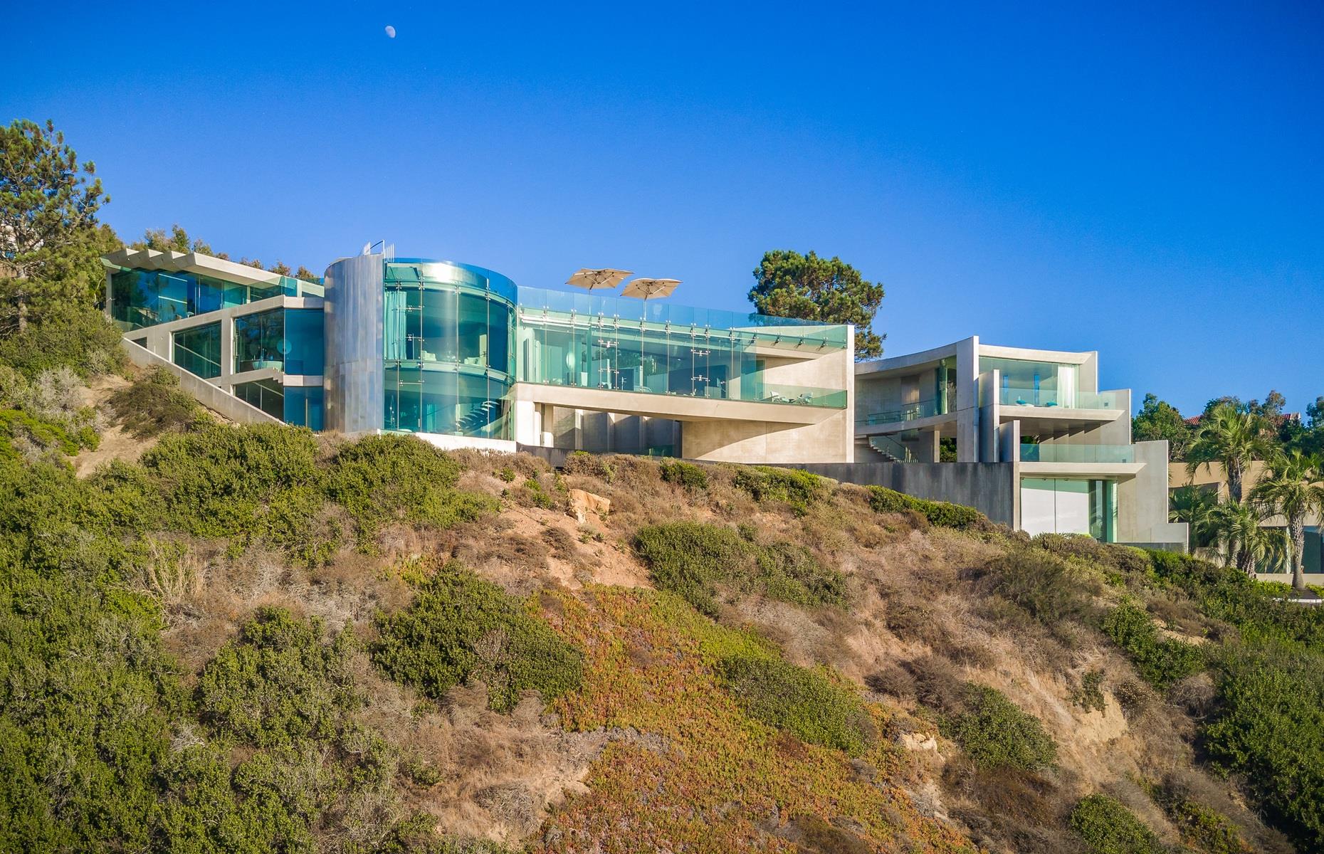 Inside 7 of the world's most outrageous and eccentric luxury homes