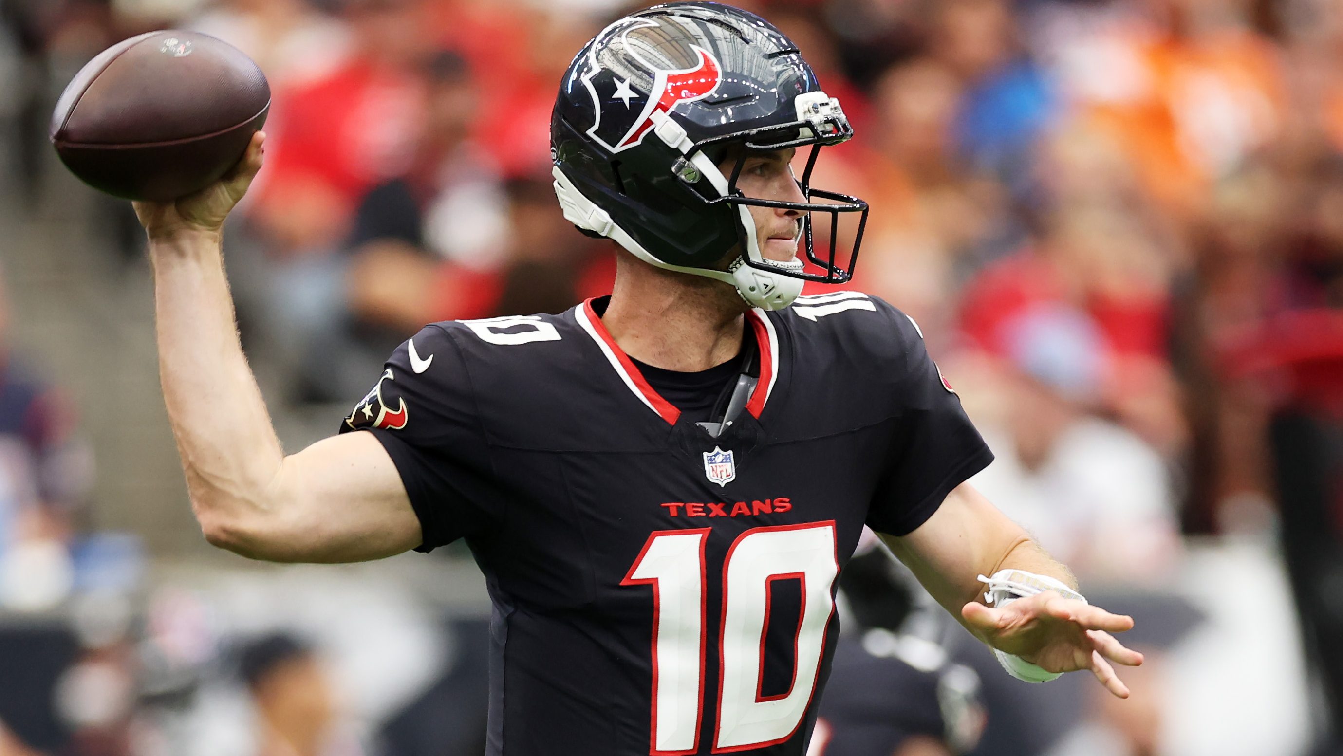 DeMeco Ryans Sends Bold Message on Texans QB Davis Mills Ahead of ...