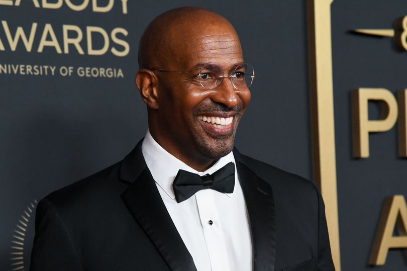 Outraged viewers demand Van Jones 'turn in his CNN badge' after ...