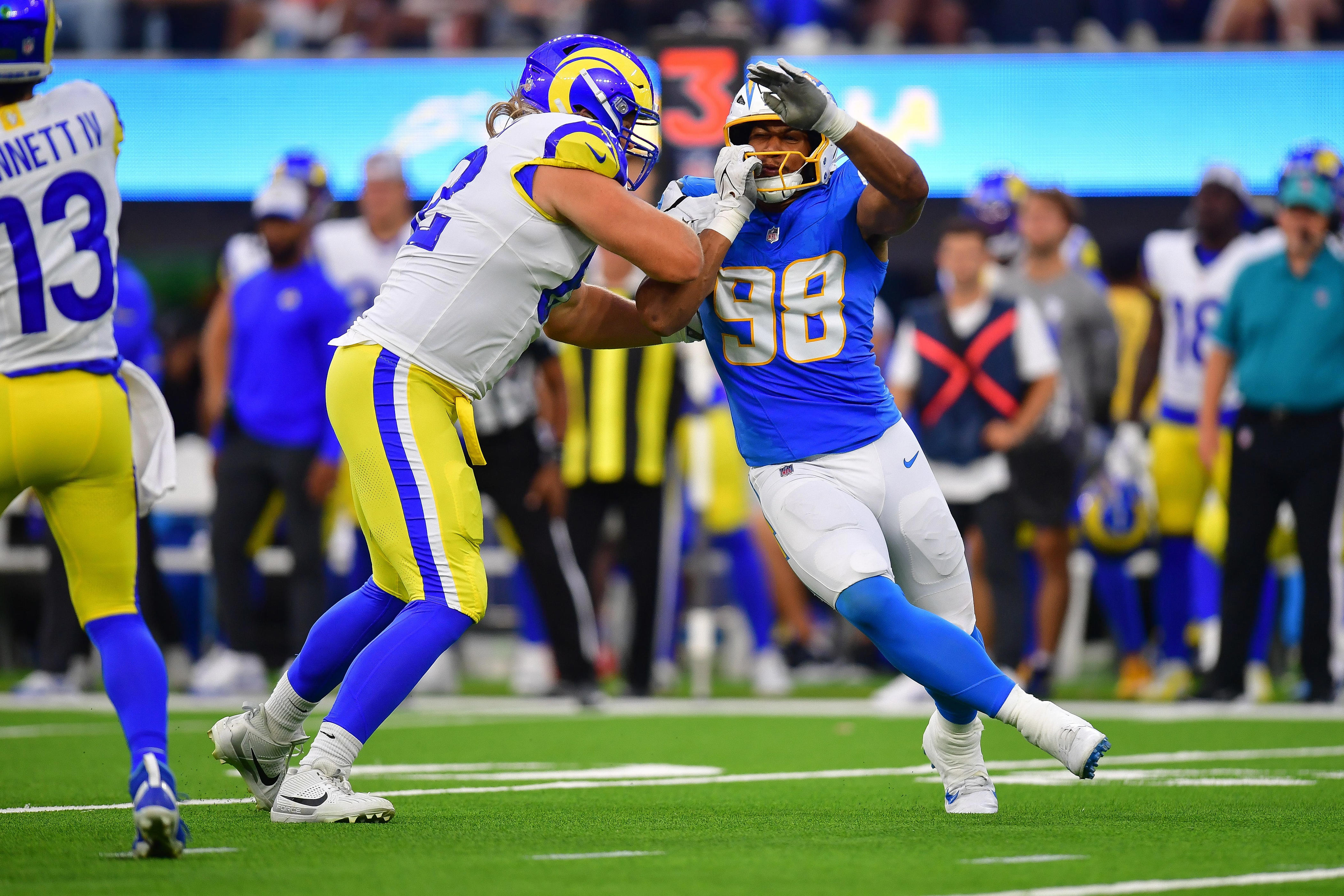 49ers finally add DE depth with practice squad move ahead of Week 10