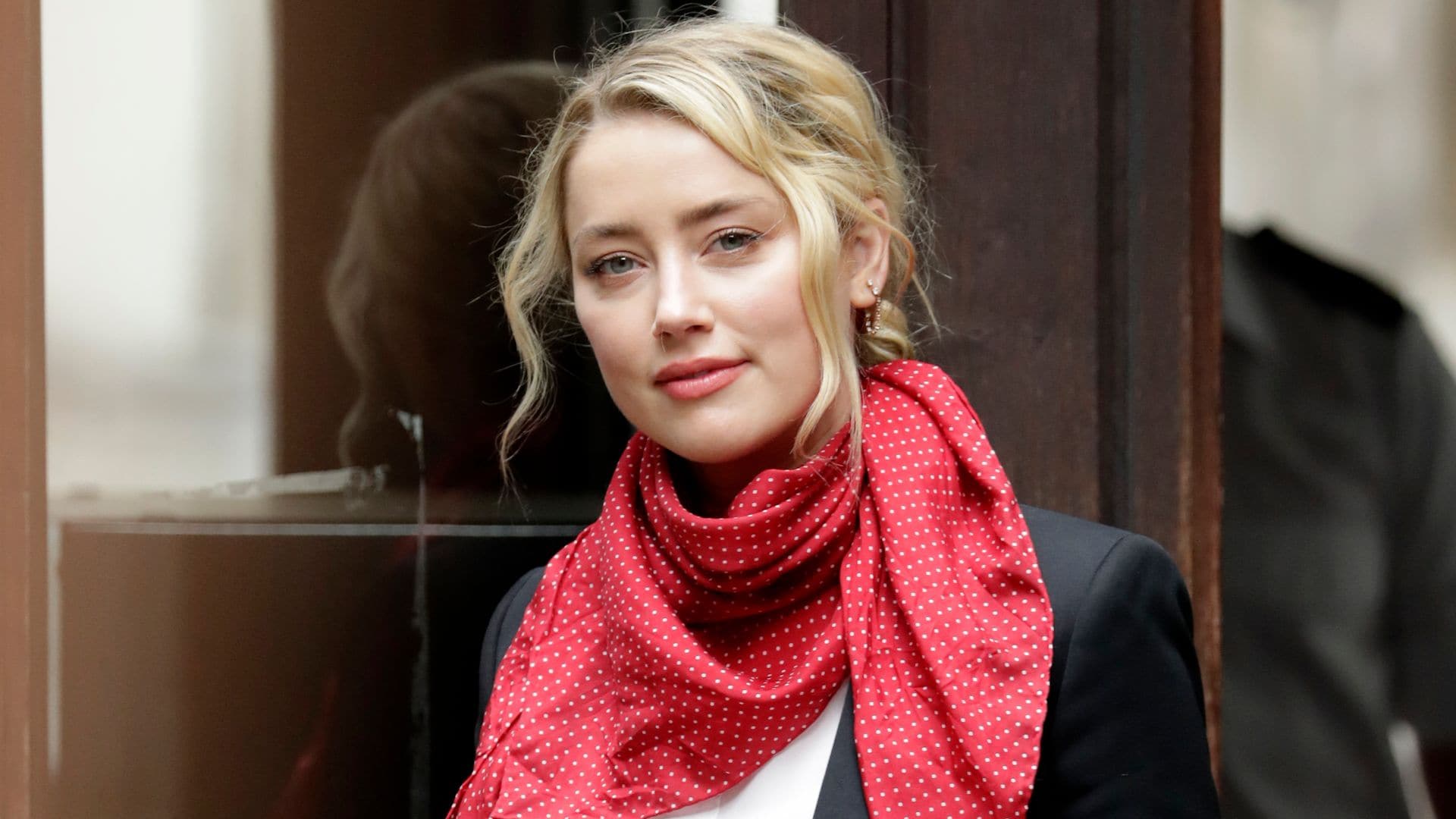 Amber Heard celebrates her first 10k with adorable photos with her ...