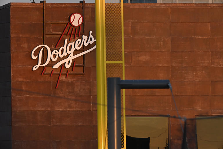 Dodgers 2026 spring training schedule