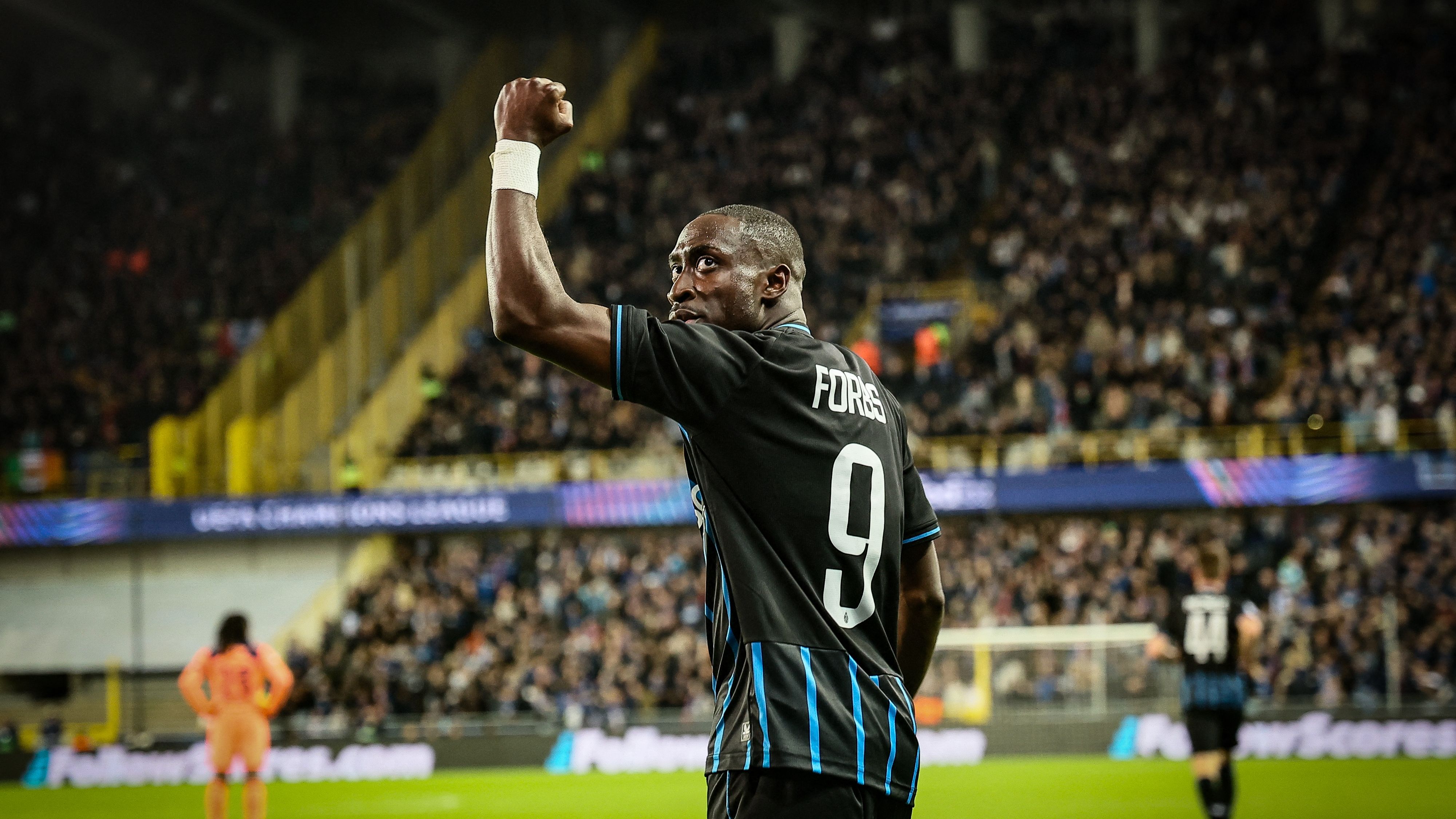 FC Barcelona heeft geen grip op Carlos Forbs en komt niet langs sterk ...