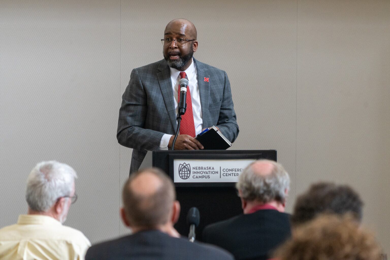 UNL Faculty Senate to weigh ‘no confidence’ vote against campus ...