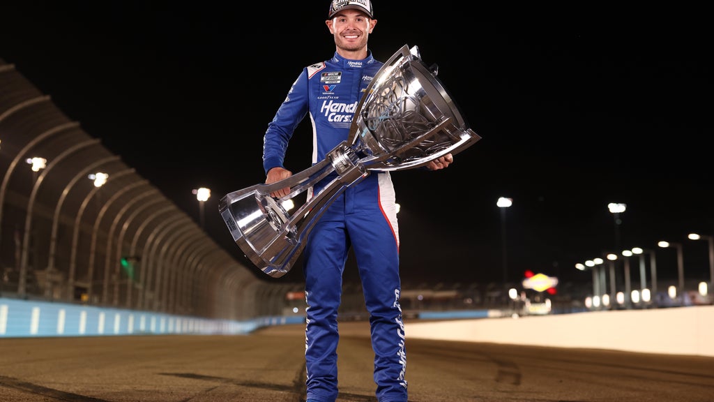 NASCAR Cup Series champion Kyle Larson to be honored in hometown parade ...